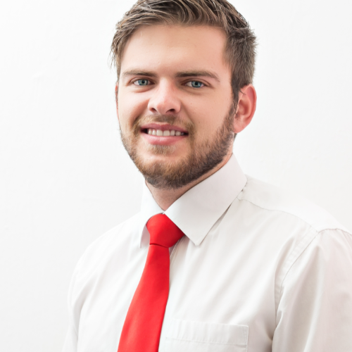 JAQUES VENTER | Momentum Financial Planner