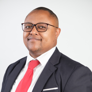 MPHO MALGAS | Momentum Financial Planner